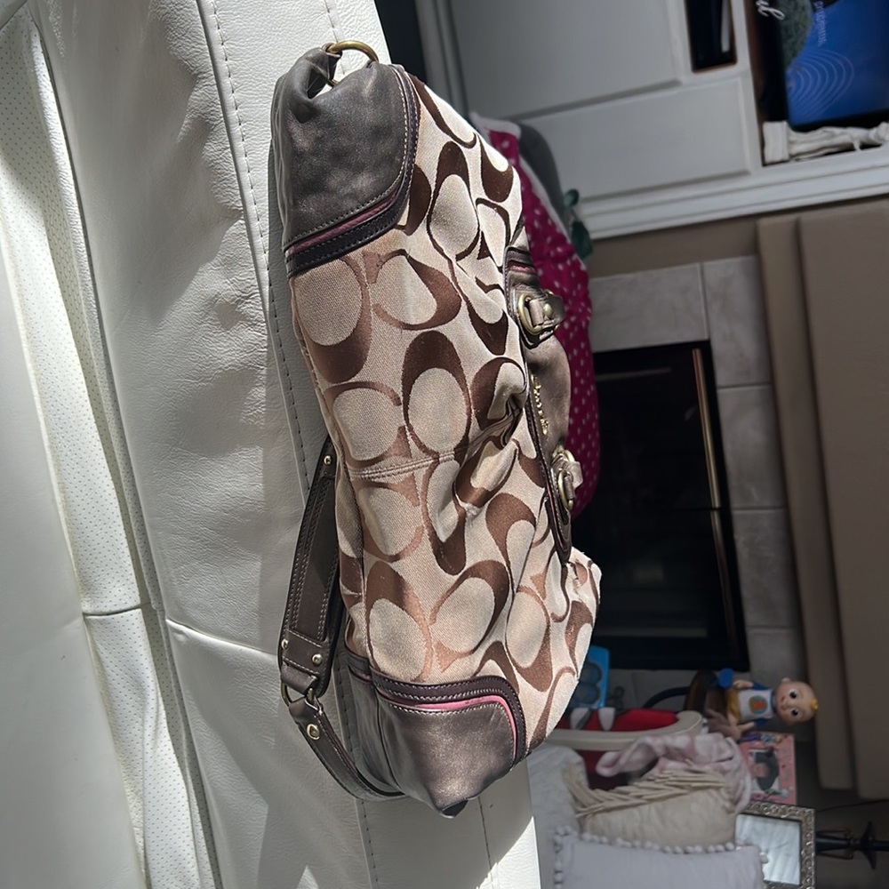 Authentic Coach Vintage Hobo Bag - Gem